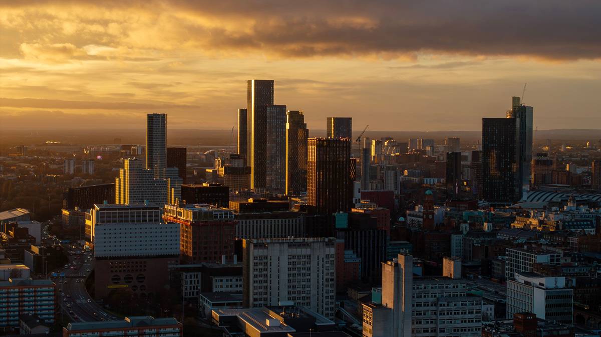Manchester’s Last 7pm Sunset Of The Year Will Take Place Tonight