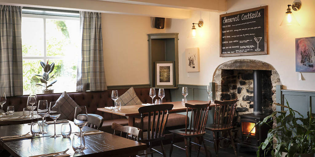 This Cosy Country Pub Less Than An Hour From Manchester Was Just Named ...