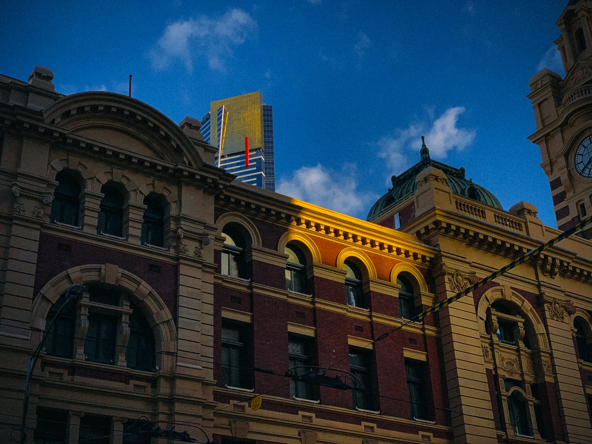 If You Haven't Seen It, This Is What The Eureka Tower Looks Like When ...