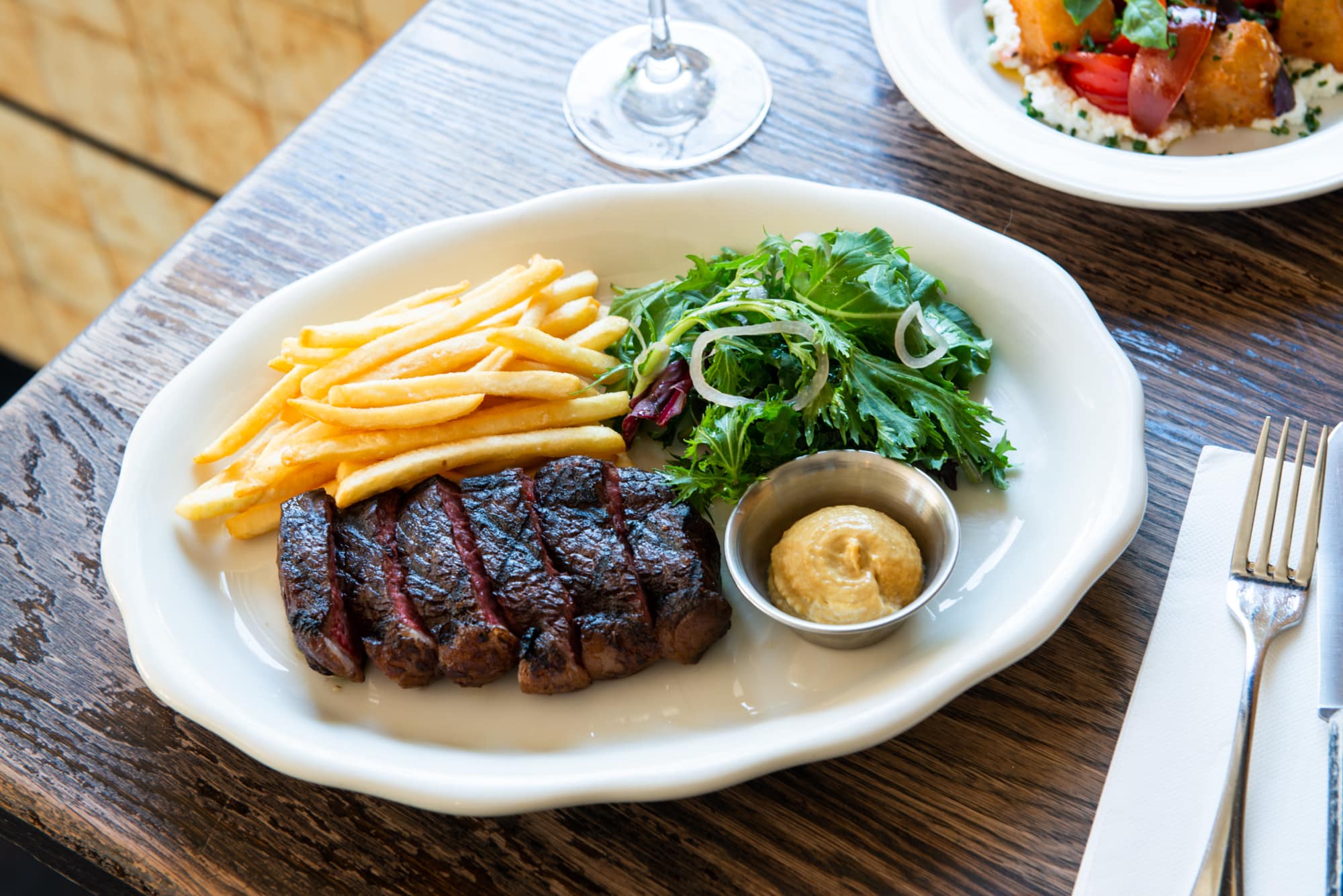 29 Cool Pubs To Watch The AFL Grand Final In Melbourne