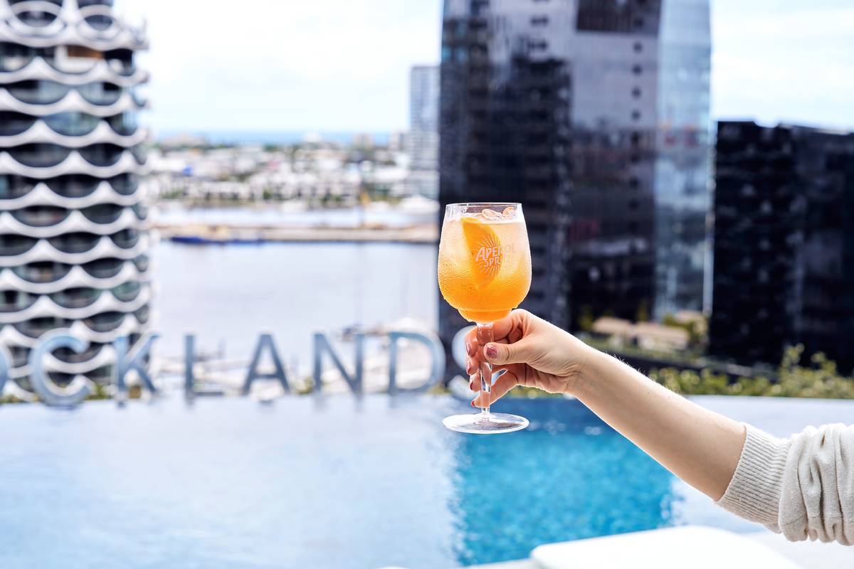 Infinity Pool At Melbourne Marriott Hotel Docklands - Secret Melbourne