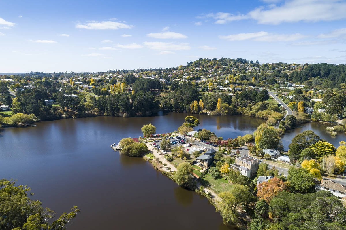 10 Truly Lovely Lakes To Explore In Victoria