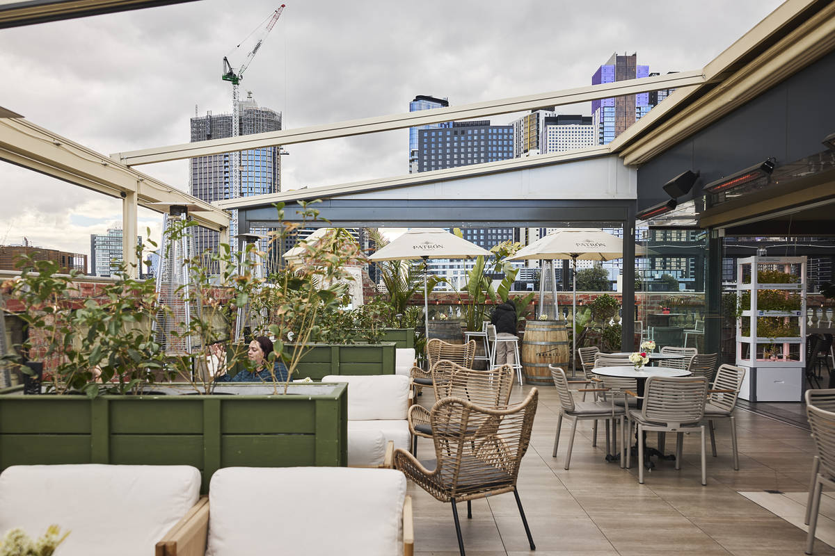 24 Vibrant Rooftop Bars For Sunshine Sips In Melbourne