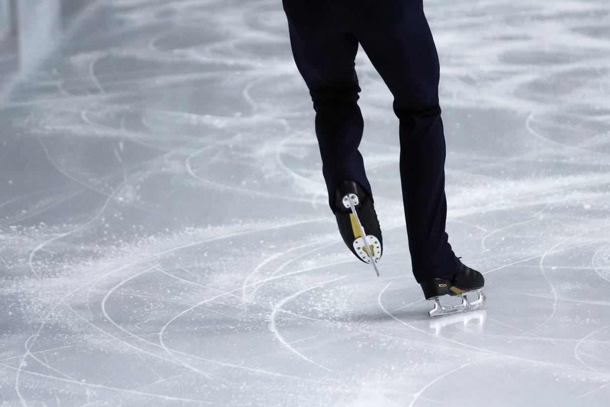 A Pop-Up Ice Skating Rink Is Gliding Into Werribee This Winter - Secret ...