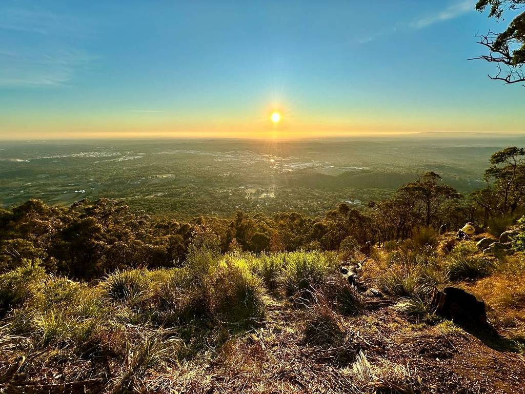 This Stunning Lookout Promises Golden Sunsets And Twinkling Melbourne ...