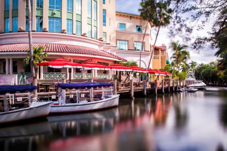 33 Of The Most Romantic & Playful Date Ideas In Miami