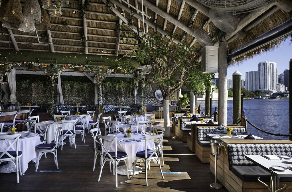 15 Wonderful Waterfront Restaurants Making Waves In Miami