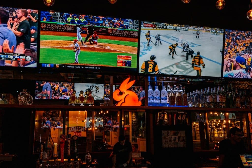 20 Hottest Sports Bars In Miami To Watch The Heat Game