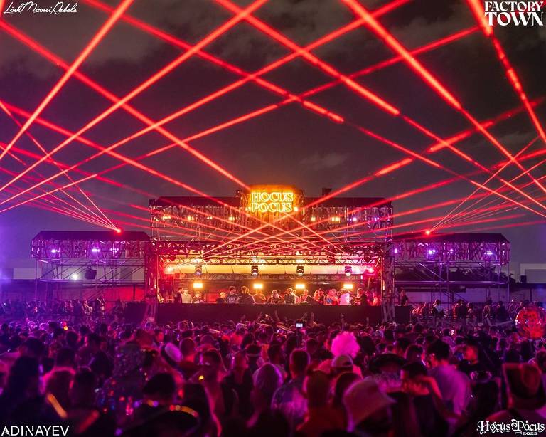 20 Frighteningly Fun Things To Do In Miami This Halloween 2025