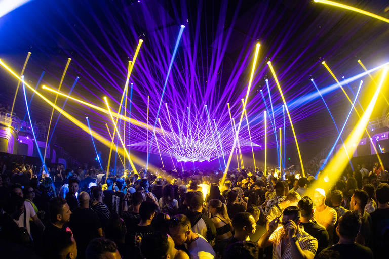 9 Of The Hottest Nightclubs In Miami For Dancing The Night Away