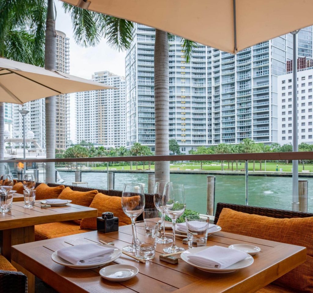 6 Unbeatable Bottomless Brunches In Miami By The Water