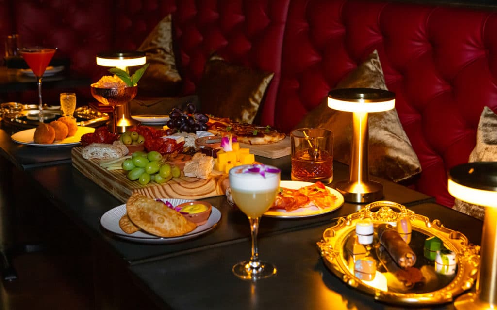 There's A Tempting New Hidden Speakeasy Bar In Miami Lakes