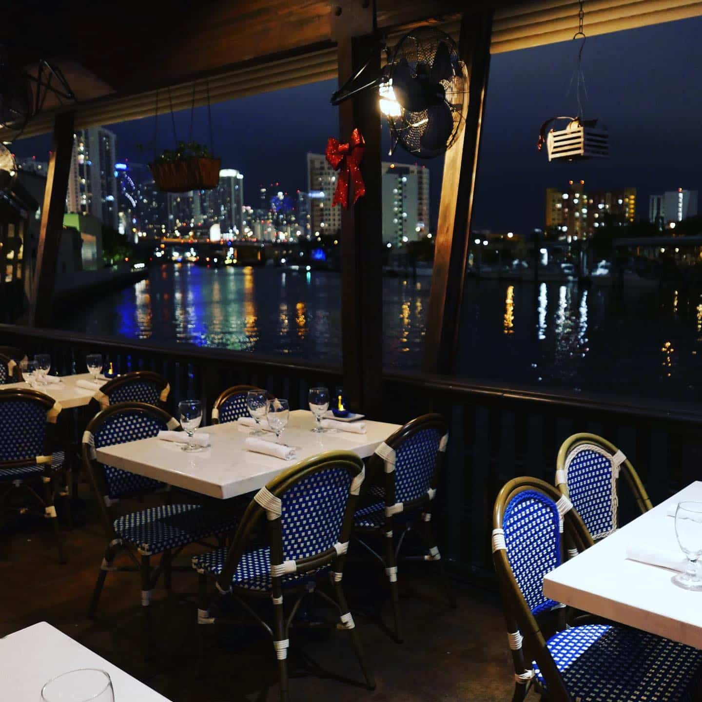 10 Seafood Restaurants In Miami That'll Have You Hooked!