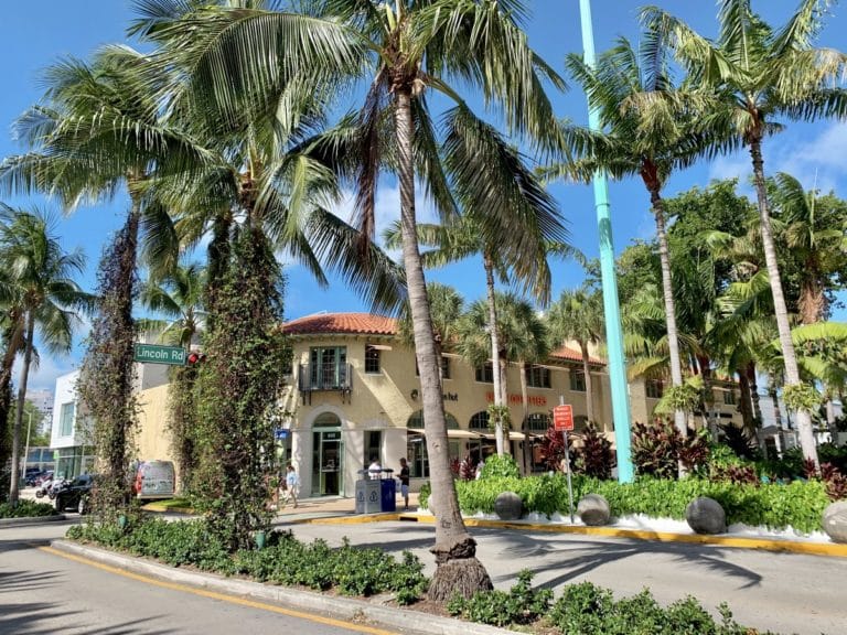 5 Of The Best Malls In Miami To Shop 'Til You Drop