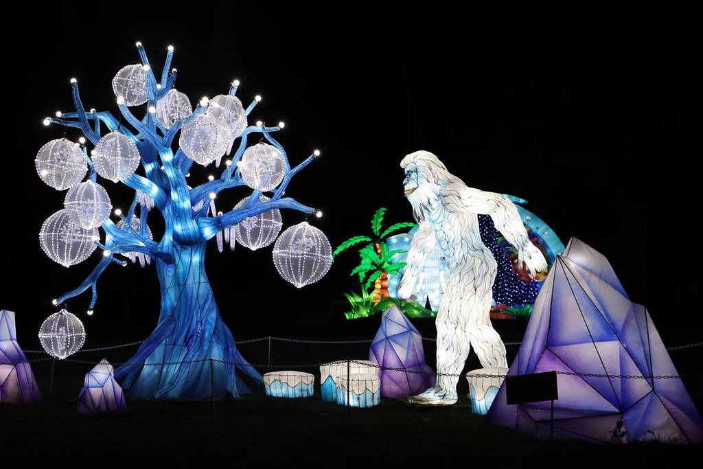 The Stunning Luminosa Light Festival Is Closing Soon