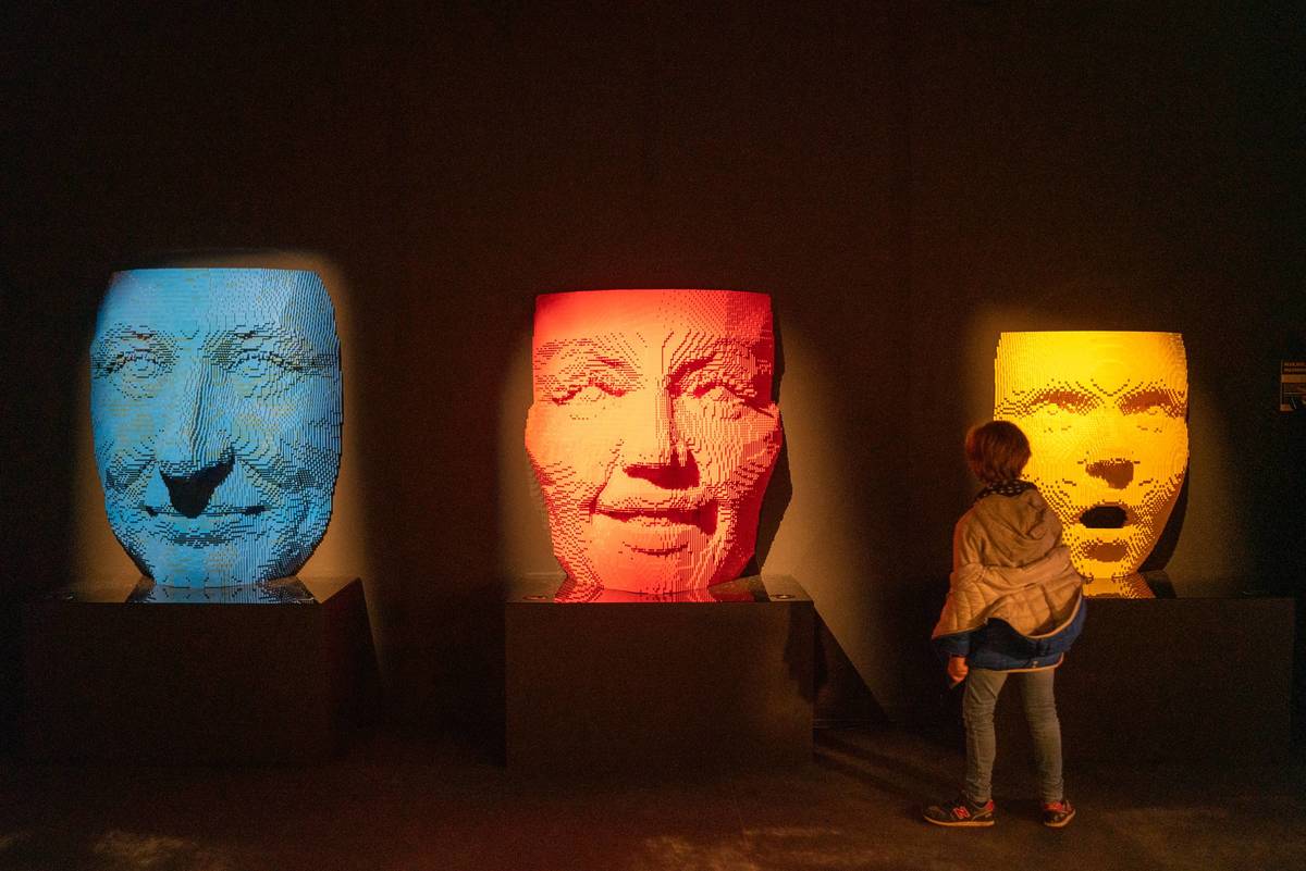 Art Of The Brick’ Honors Creator With Memory Wall This Month!