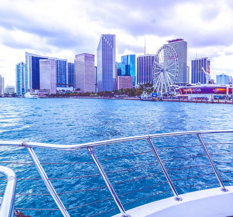 5 Increíbles Barcos De Fiesta En Miami En Los Que Querrás Divertirte