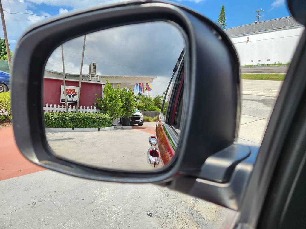 40 MIA Slang No One Else Understands Unless You're From Miami