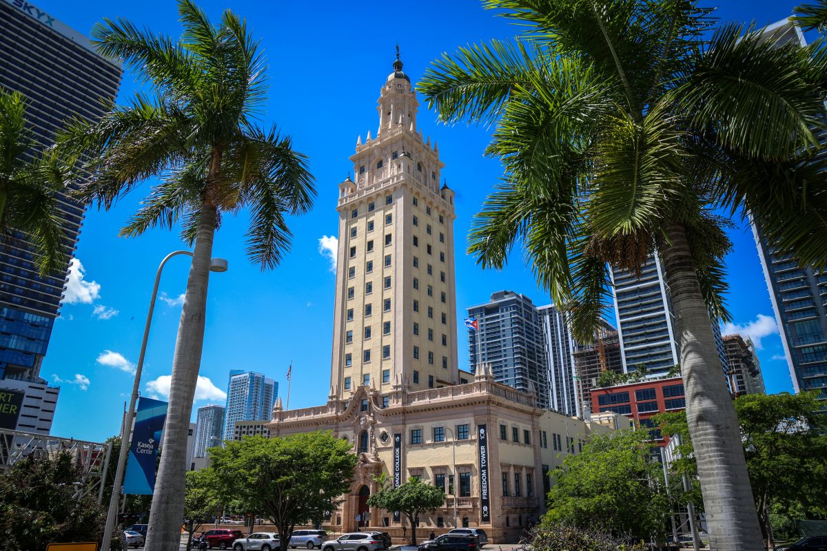 See 100 years of history and a new abstract art exhibition at Miami's ...