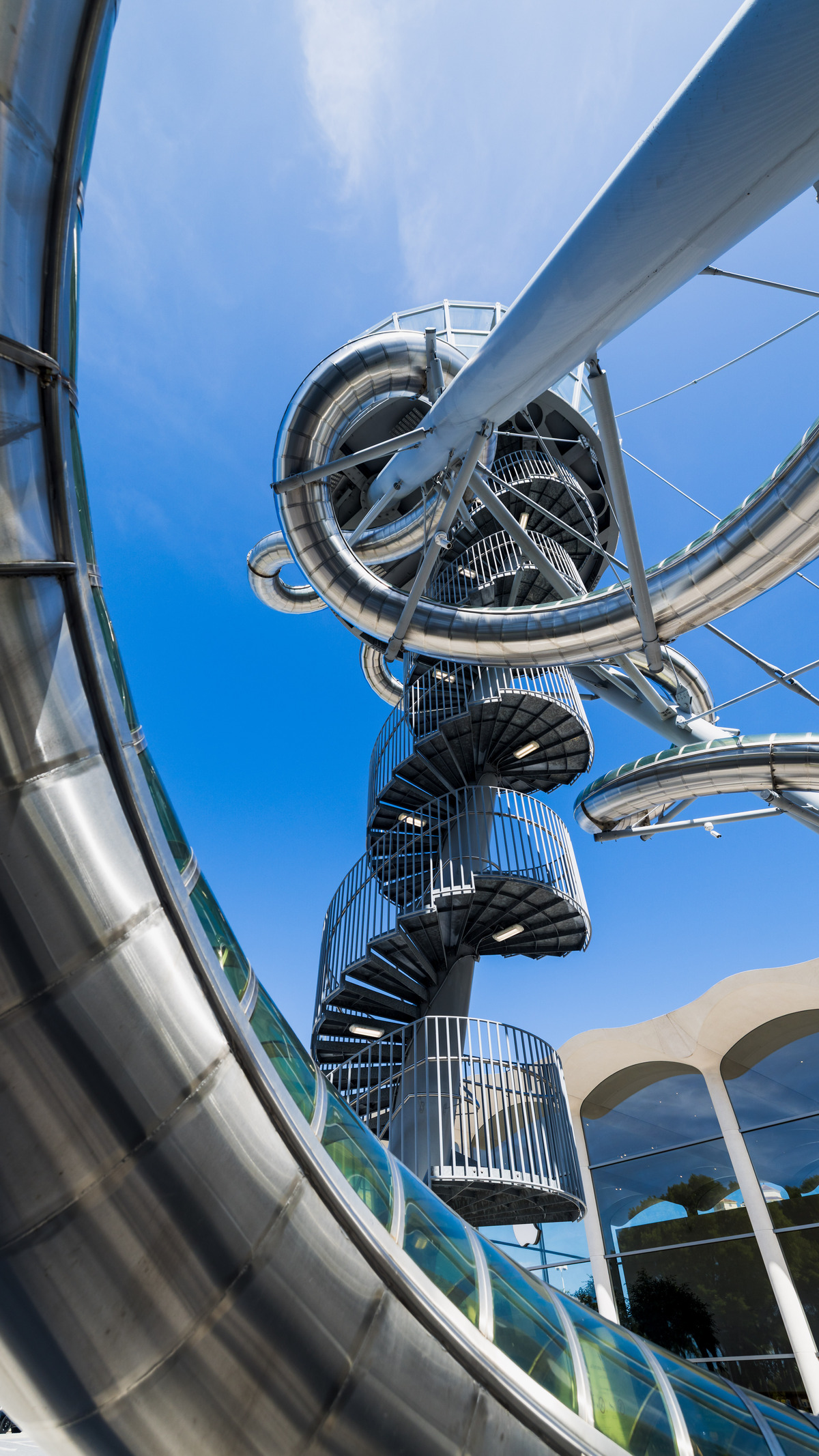 A torre de escorregadores de 93 pés do Aventura Mall será reaberta ...