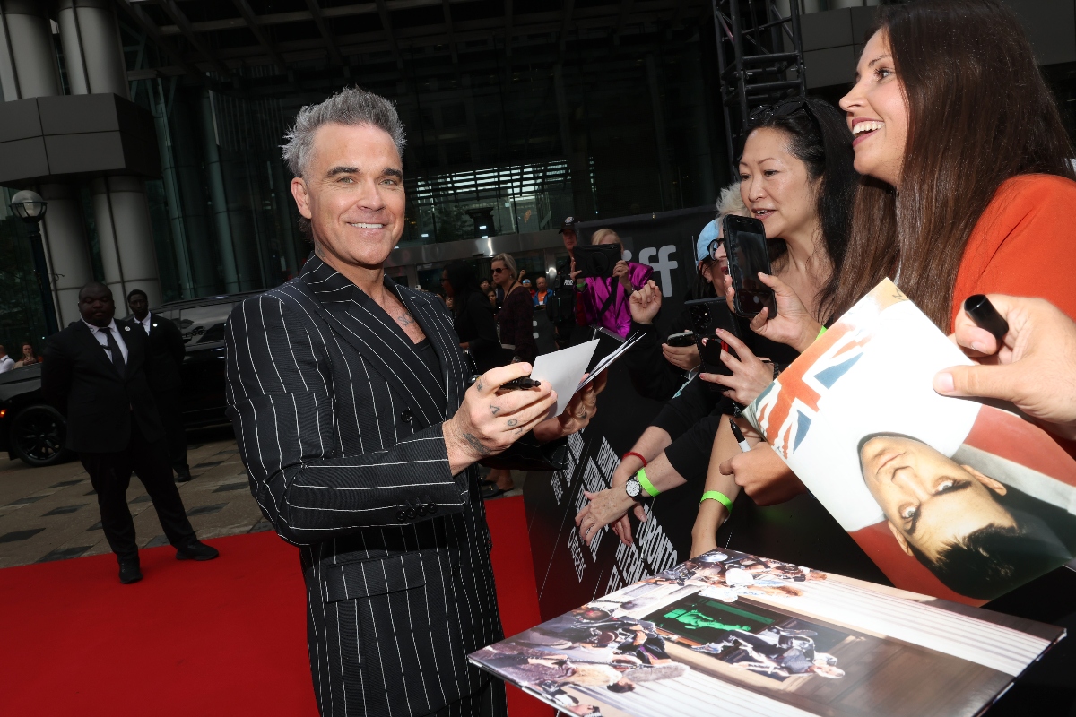 Robbie Williams rocks Munich: Open-air highlight 2025