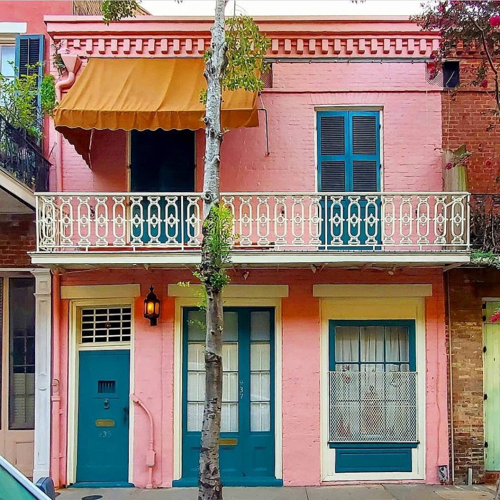 10 Prettiest Houses In New Orleans Painting The City Pink