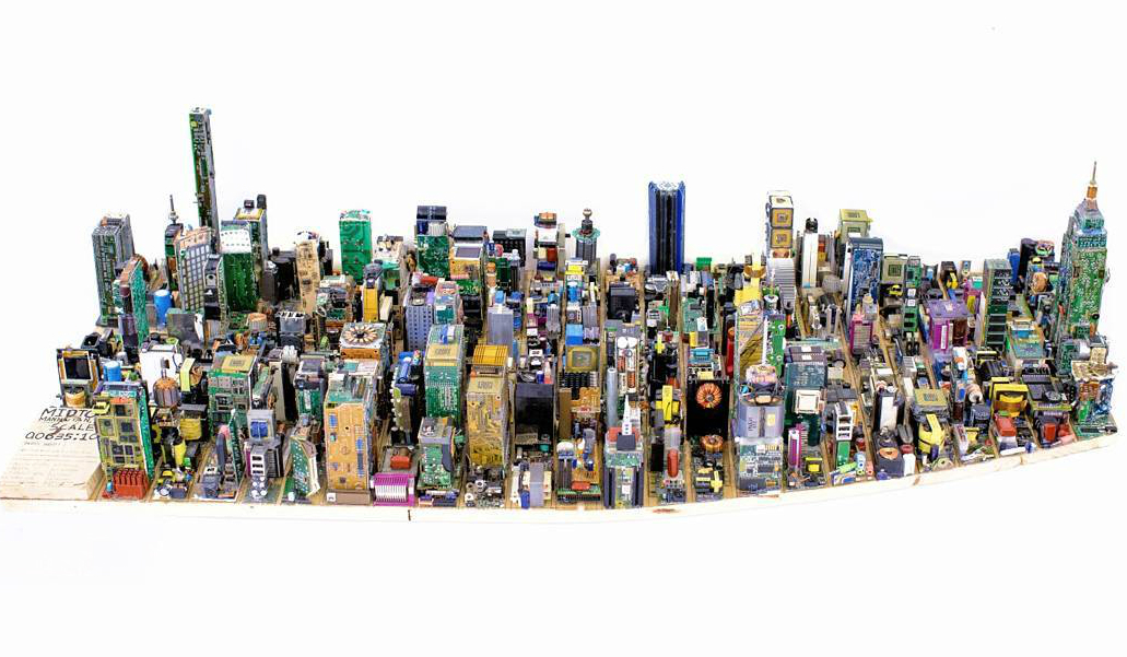 17-Year-Old Creates Manhattan Model Using Recycled Computer Parts