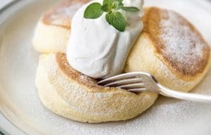 Experience Japan's Famous Soufflé Pancakes At Flipper's Café In SoHo