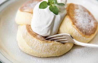 Experience Japan's Famous Soufflé Pancakes At Flipper's Café In SoHo
