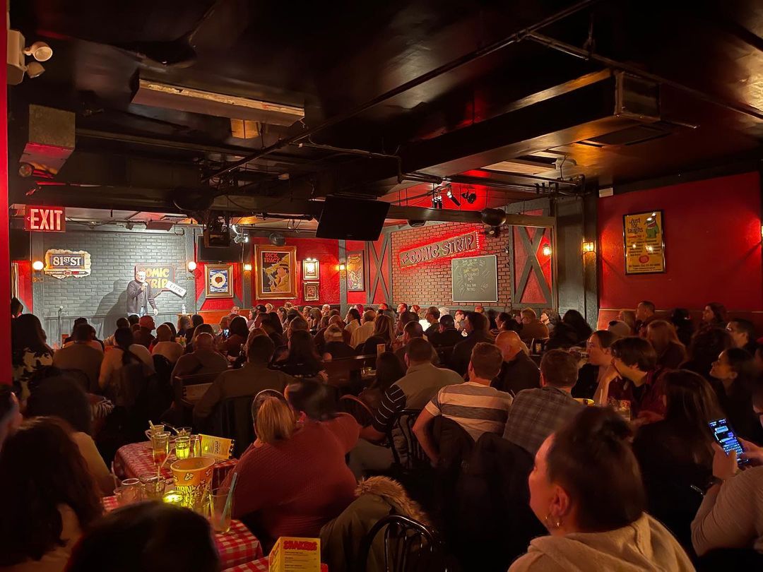 15 Best Comedy Clubs In NYC For A Show - Secret NYC