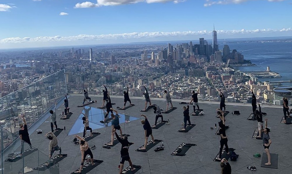 You Can Now Do Yoga On Top Of The Highest Observation Deck In The ...