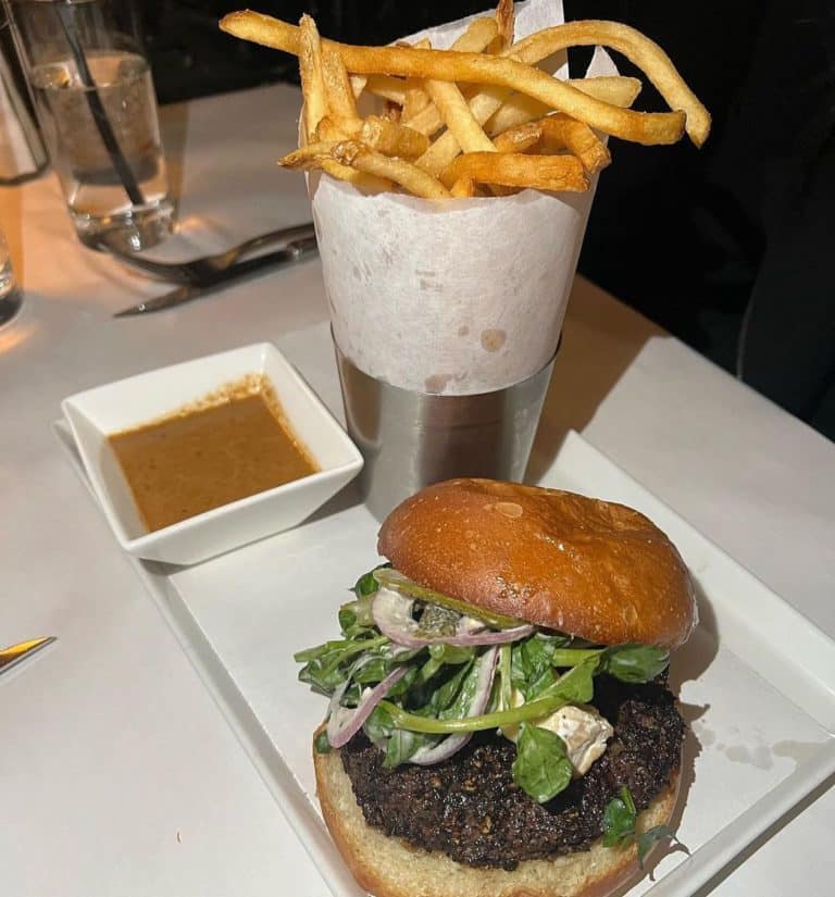 16 Best Burgers In NYC Right Now - Secret NYC