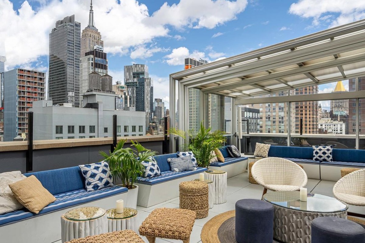 30 Best Rooftop Bars In NYC Right Now (2025)