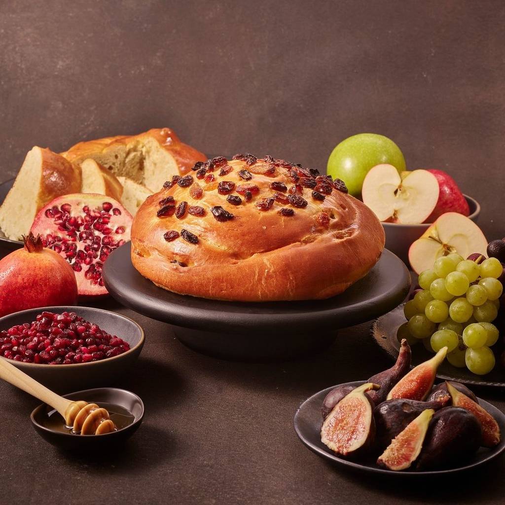 15 Places Serving Rosh Hashanah & Yom Kippur Specials In NYC