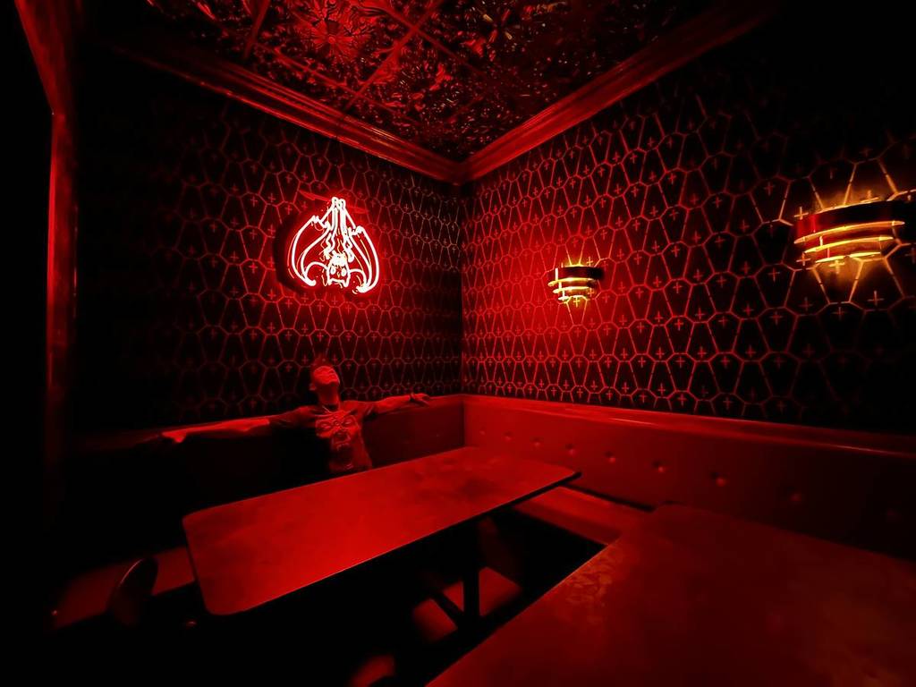 12 Spookiest Halloween Bars In NYC To Visit This Fall (2025)