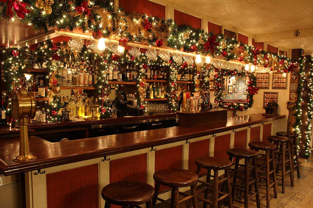 20 Christmas Restaurants In NYC With Festive Holiday Decor