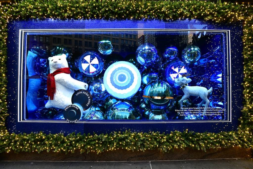 Macy’s Holiday Windows Have Been Unveiled