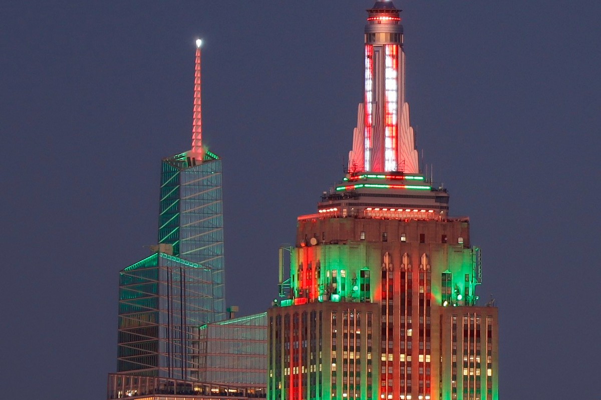 The ESB Will Glow In Colors For Christmas Weekend