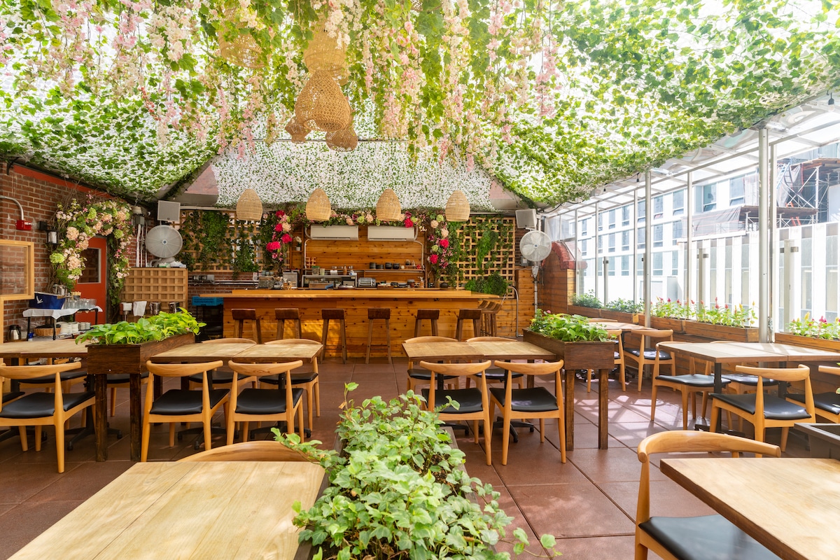 50 Best Rooftop Bars In NYC In 2023 - Secret NYC