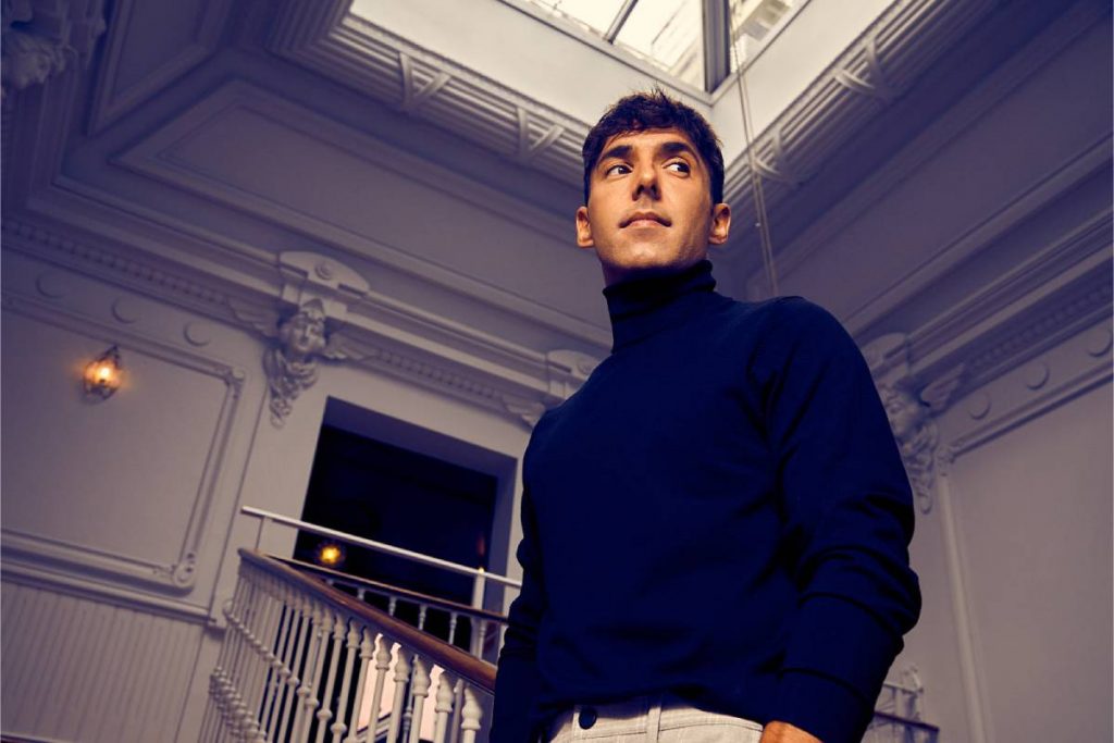 El Mago Pop Who Captured The Hearts Of Millions Of Viewers In Spain Is ...