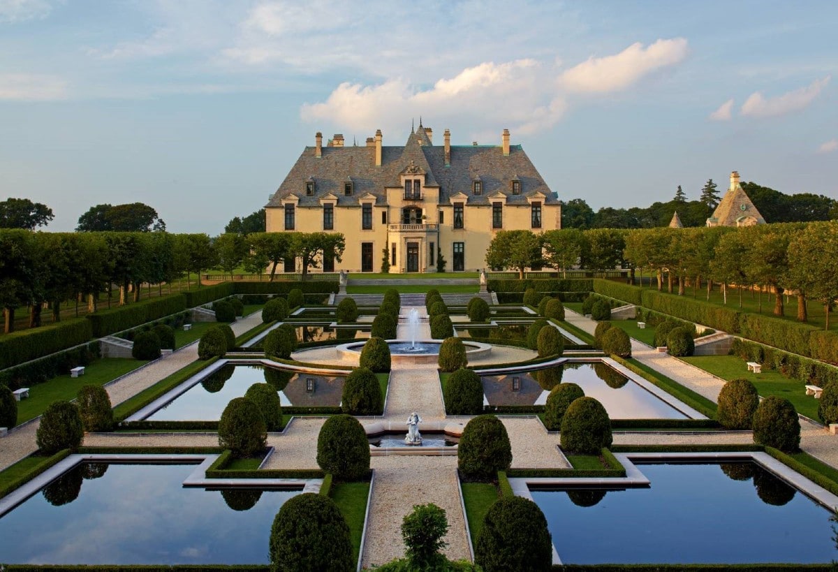 You Can Tour This Stunning, 100-Year-Old French Chateau Just Over An ...