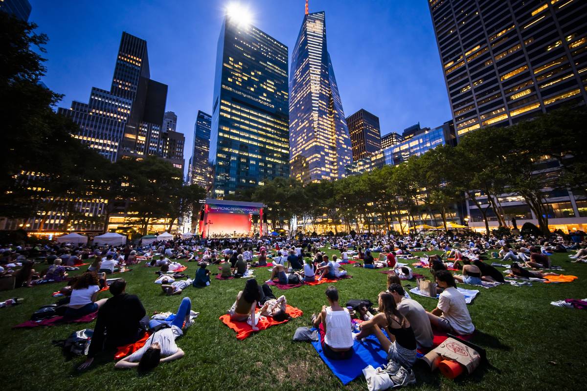 50+ gratis openluchtconcerten in de zomer in NYC: Volledige lijst 2025