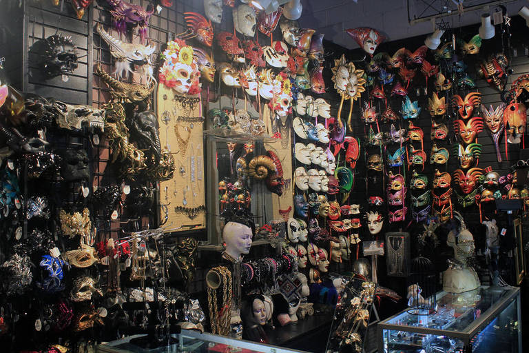 10 Best Halloween Stores In NYC For Costumes (2025)