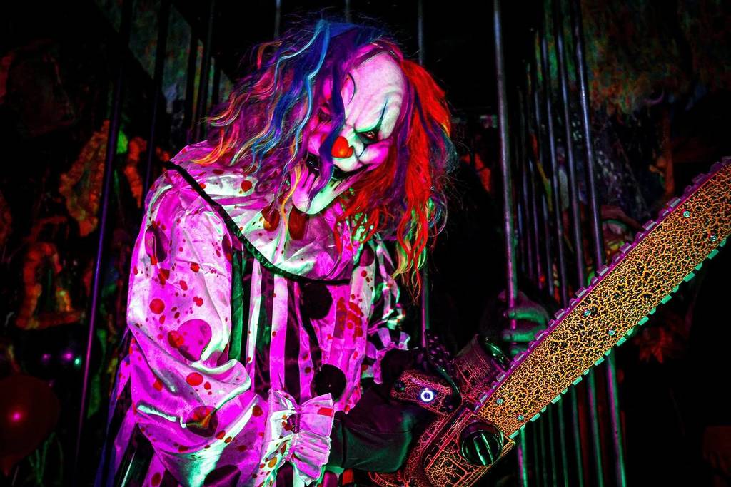 6 Best Haunted Houses In NYC For A Scary Night