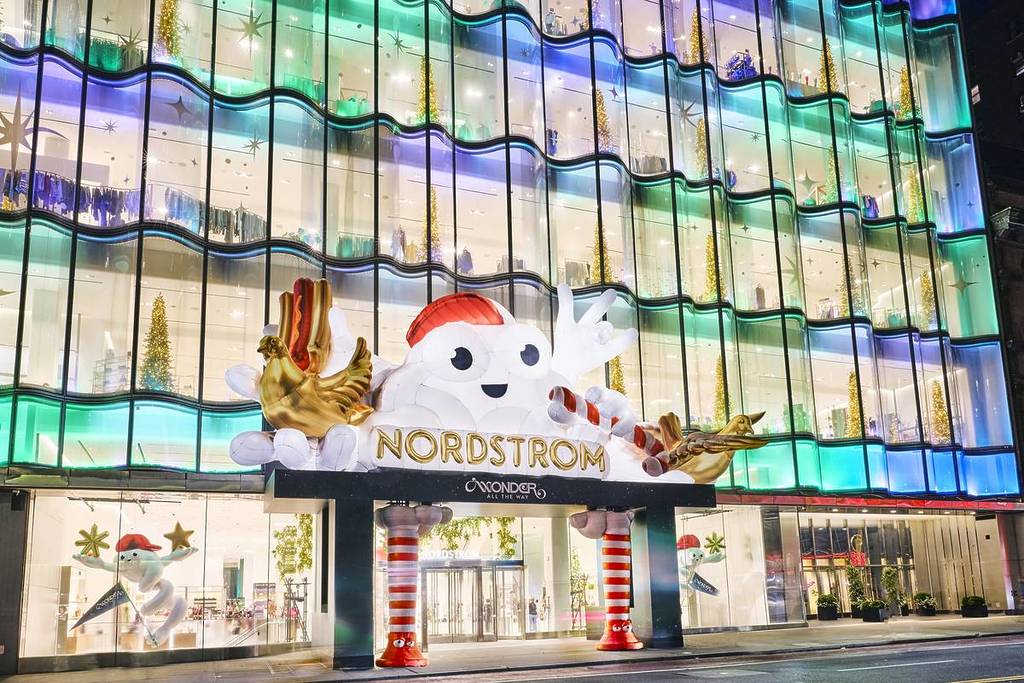 The Best Christmas Window Displays In NYC (2025)