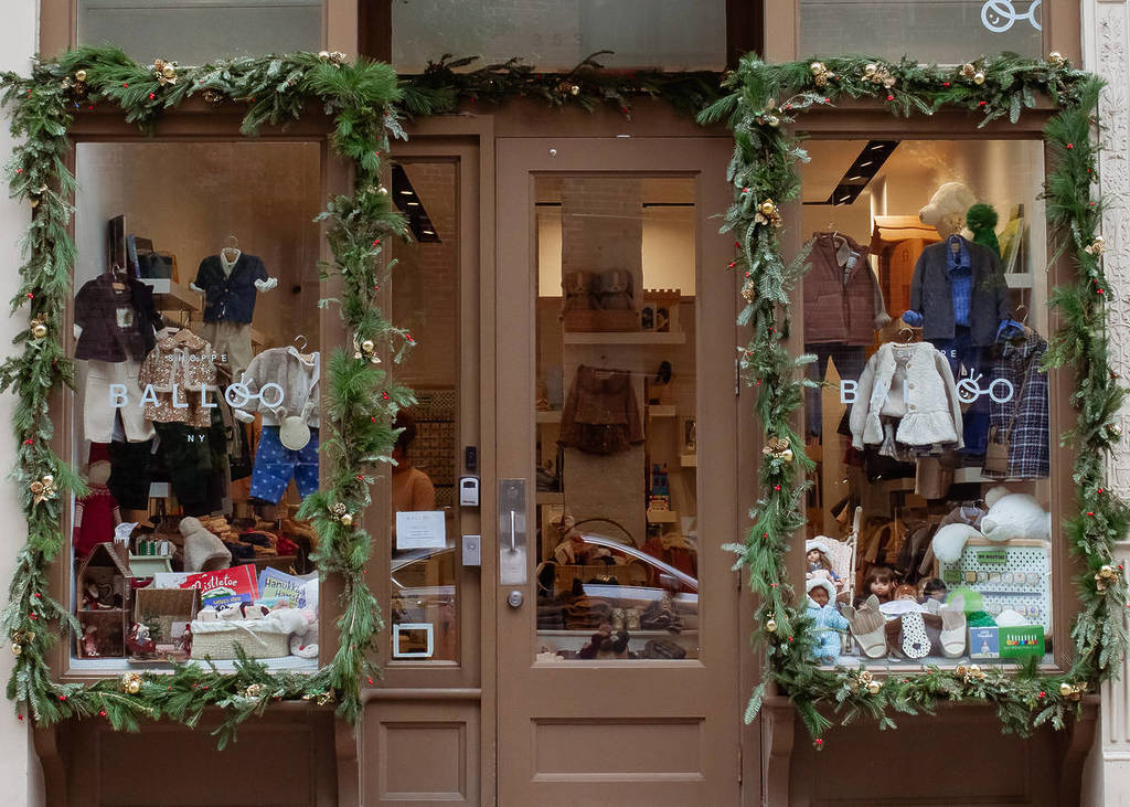 The Best Christmas Window Displays In NYC (2025)