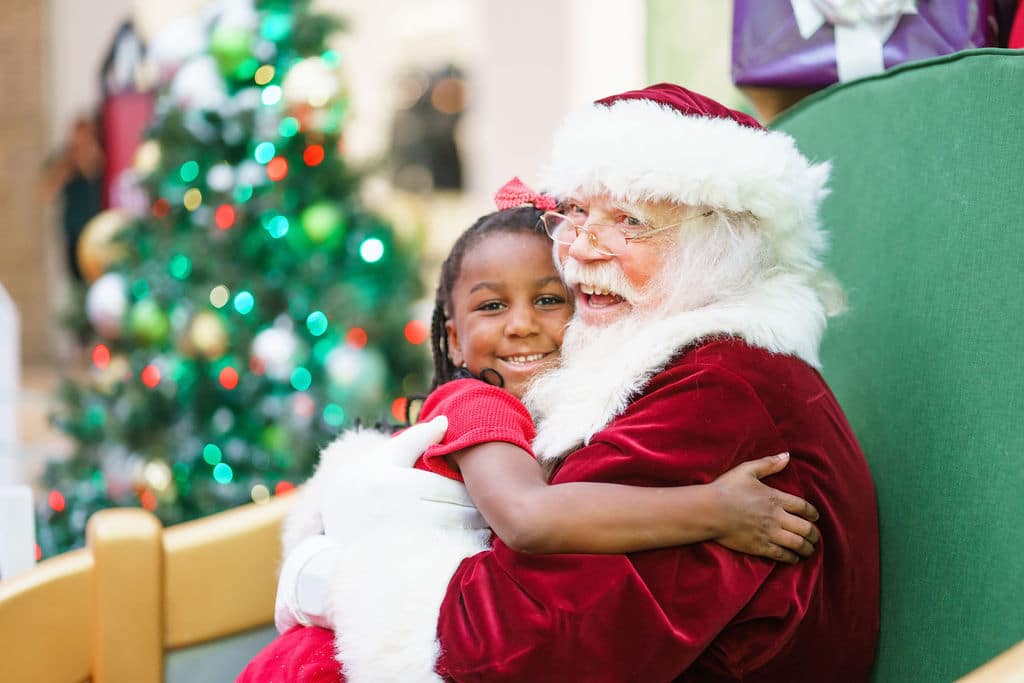 16 Places To See Santa In NYC In 2025