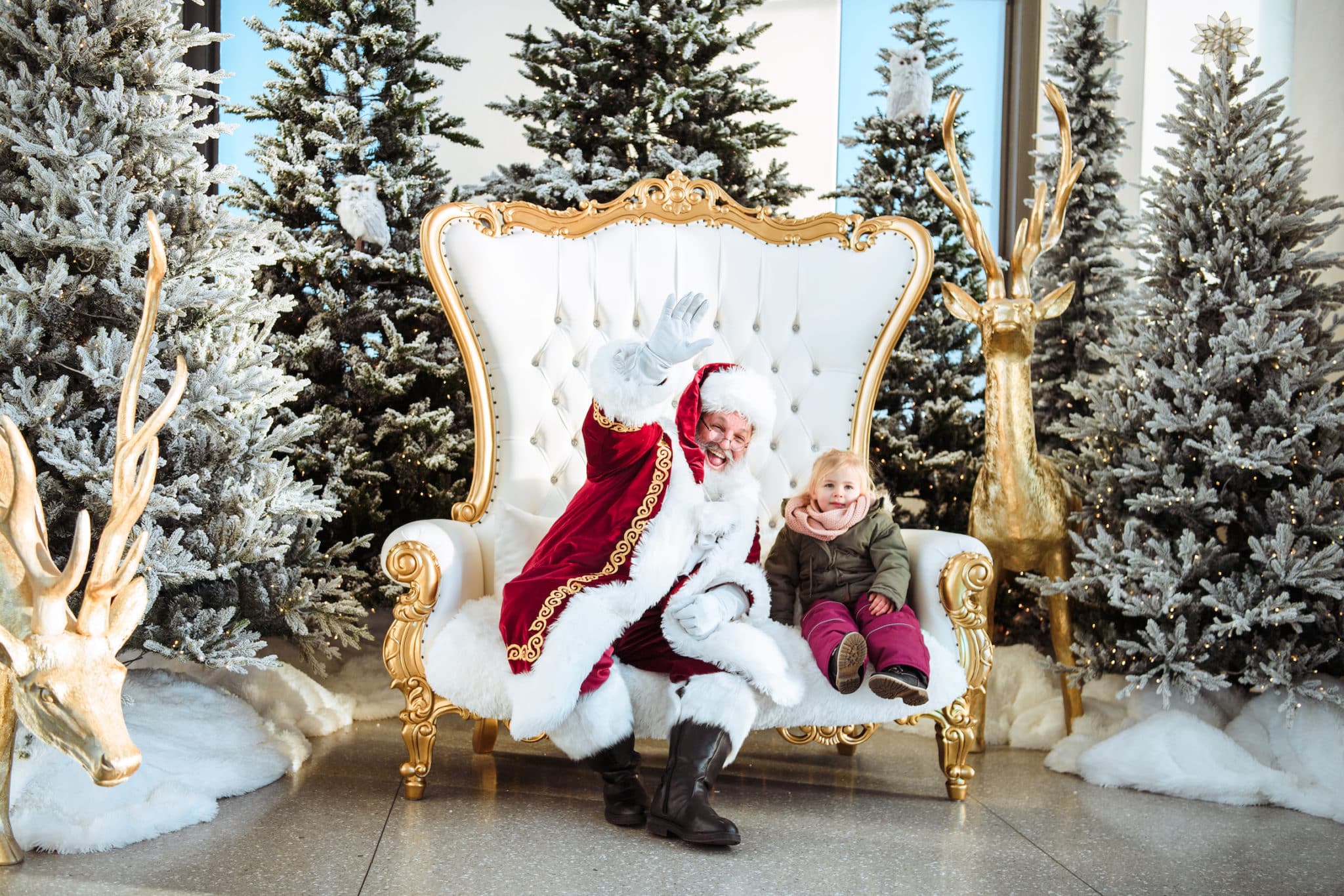 16 Places To See Santa In NYC In 2025