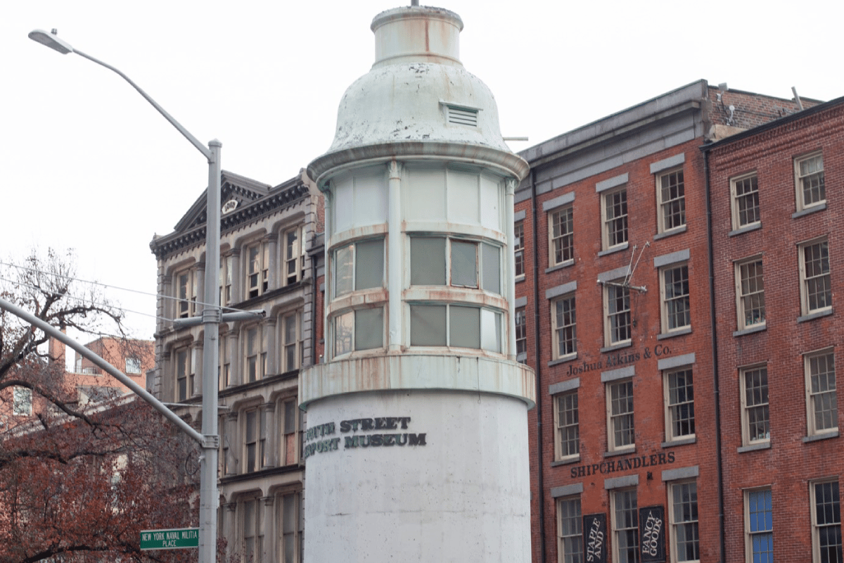 Titanic Memorial Lighthouse To Be Restored In Seaport
