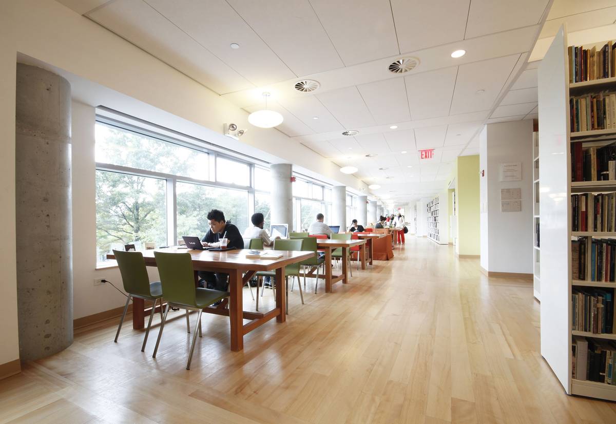 10+ Most Beautiful And Best Libraries In NYC (2025)
